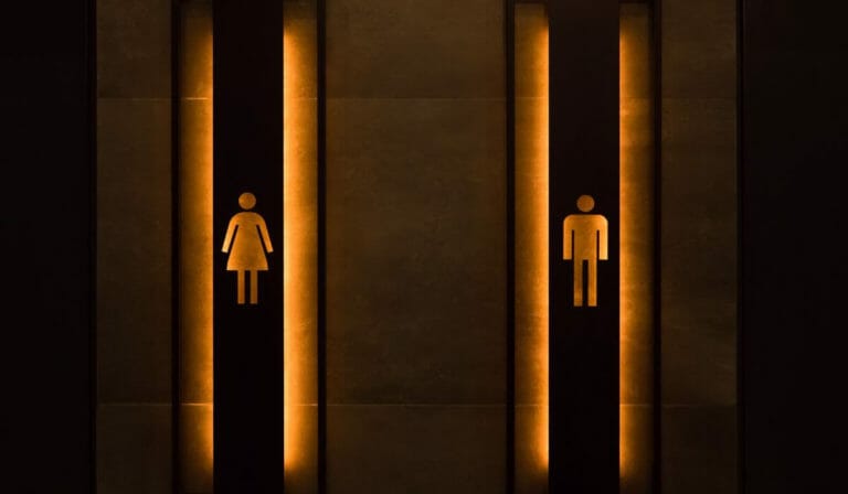 Toilets in Rome: Where to Find & How to Use Public Restroom