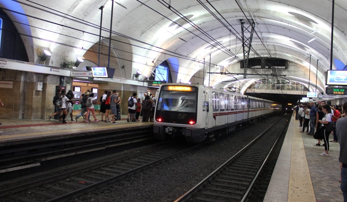 Rome Public Transport 2025 (Tips to Get Around & Save Money)